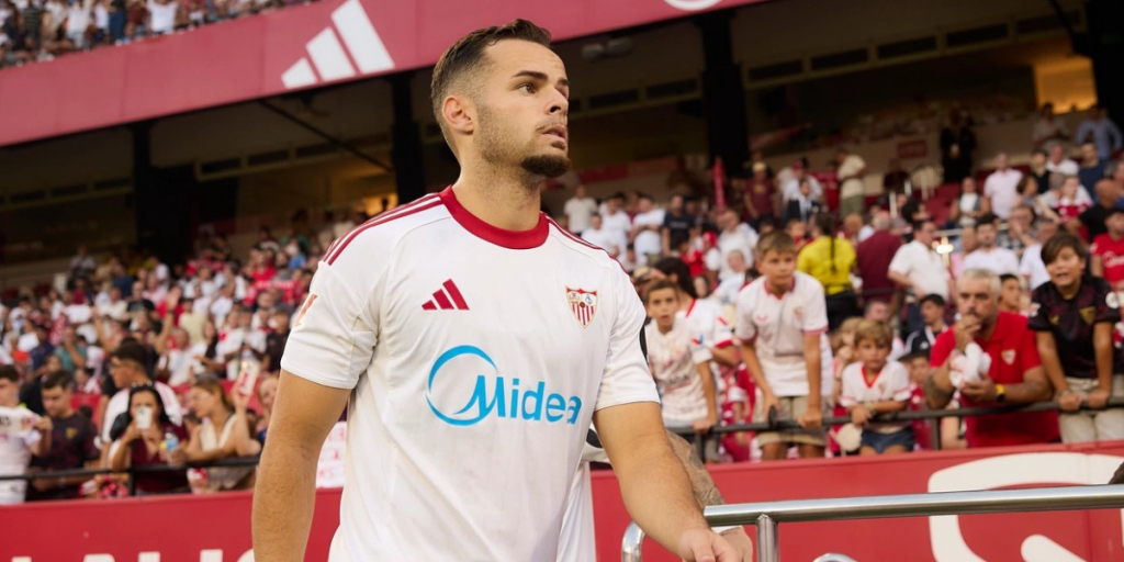 El Sevilla cierra la salida de Ramón Martínez a lo Carlos Álvarez ...